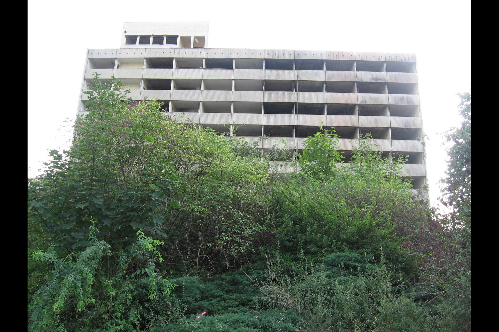 HOTEL MÁJ – Architektura 489